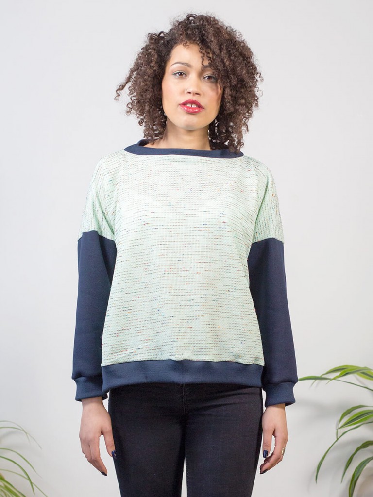 Box Jumper in Navy x Plum – Antiform